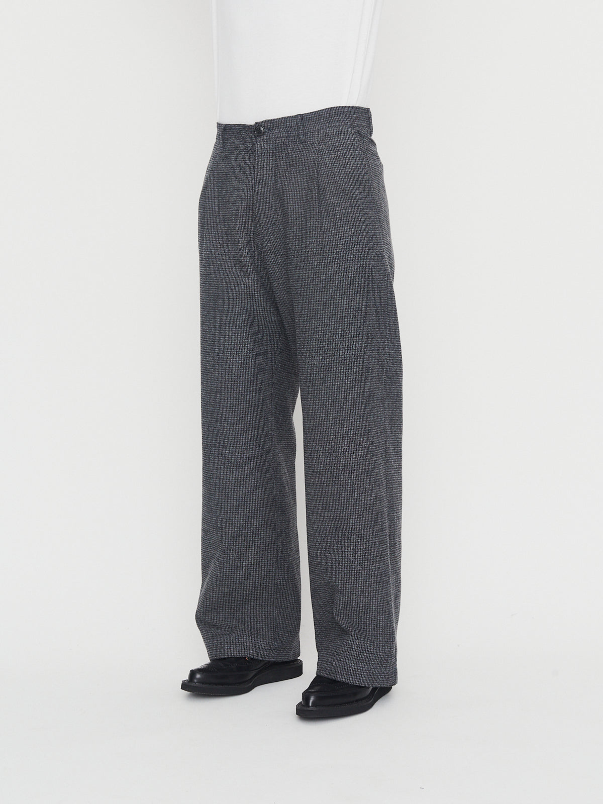 MIKA 30-29-5 | Wide Straight Pleated Trousers | Broken Grey – HANSEN ...